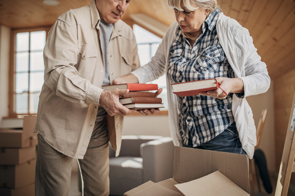 Alzheimer’s Rummaging: Everything You Need to Know - Whitsyms In-Home Care